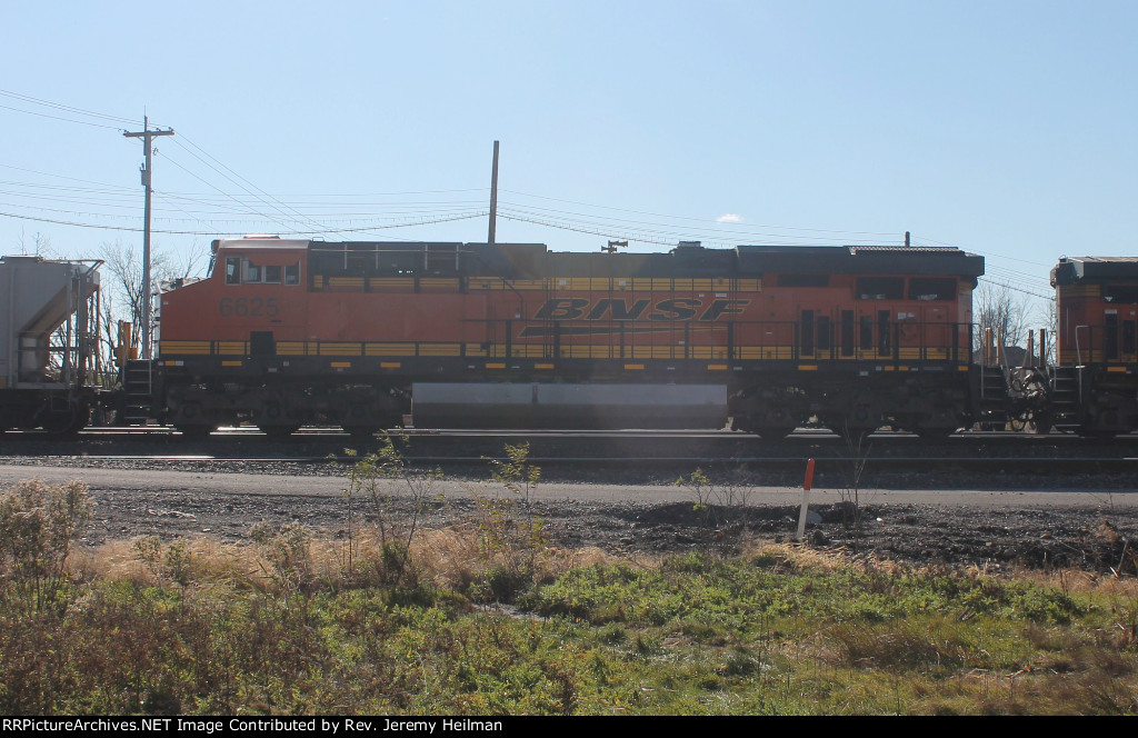 BNSF 6625 (1)